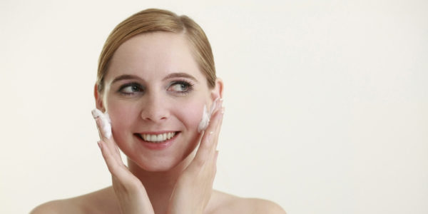 How to do Gold Facial at home with Natural Substitutes - Superloudmouth